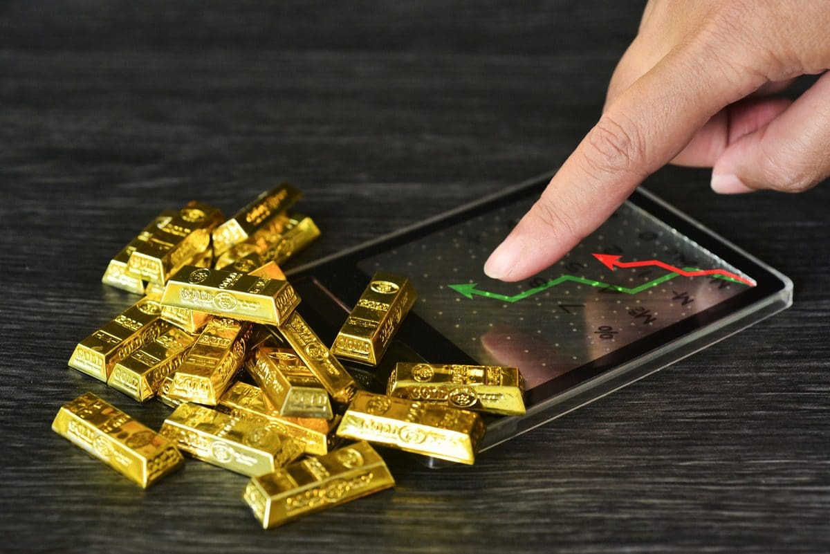 Who Discovered Gold? Origins and History of the Precious ...